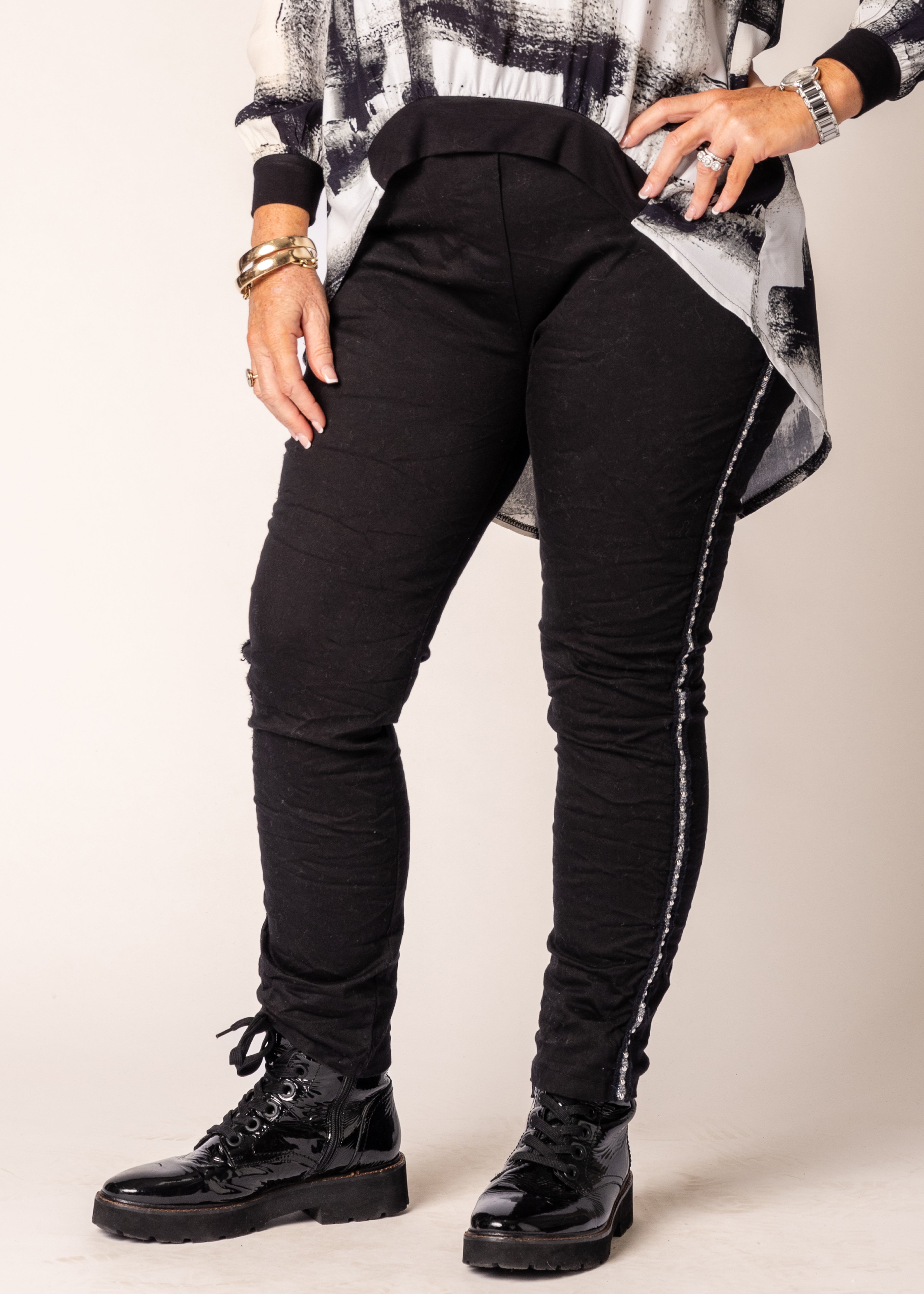 Usha Pants in Onyx - Imagine Fashion